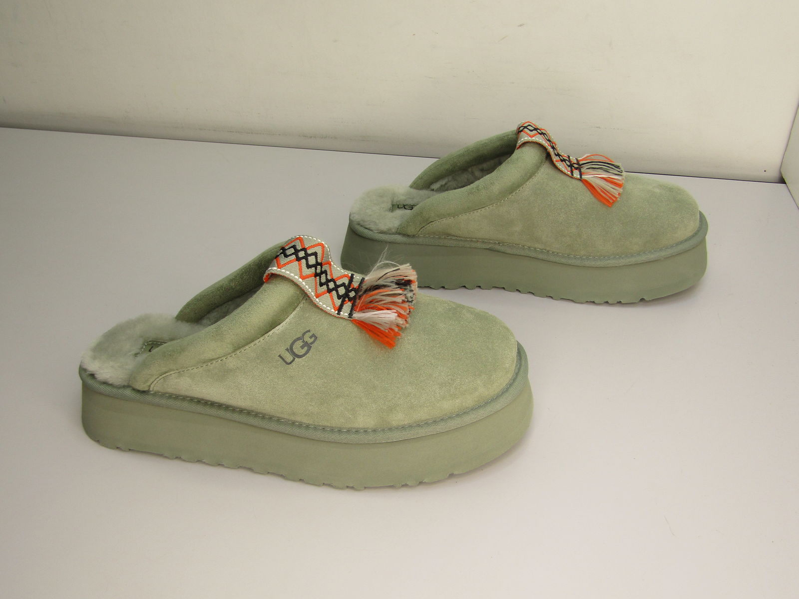 UGG Womens Tazzle Slipper Size 9 Clog Platform Lined Comfort Suede ...