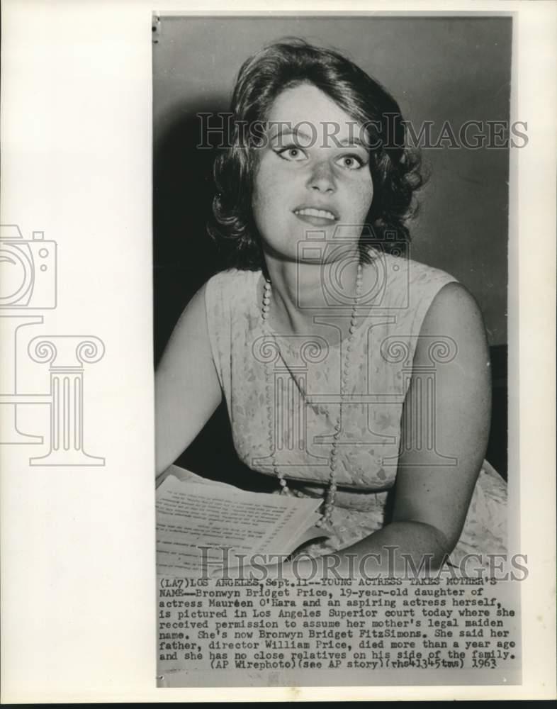 Bronwyn Actress 60 Photos - Moonagedaydream.film