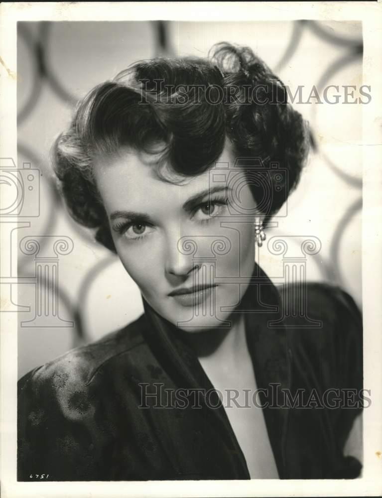 Paula Raymond Actress Paula Raymond Signed Autographed Magazine Photo