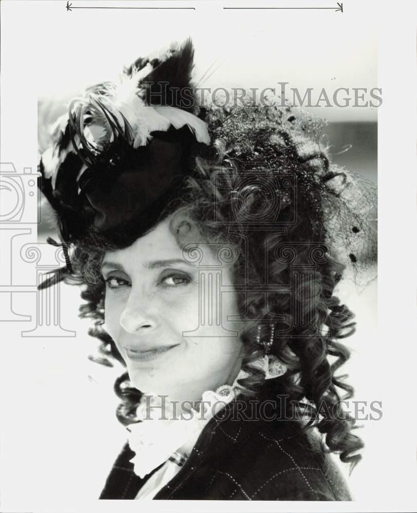 Elizabeth Ashley Measurements