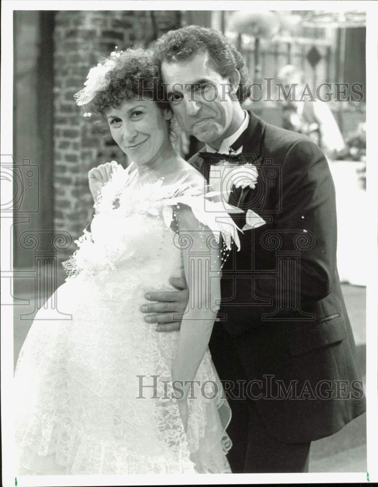 Wedding rhea perlman 60 photos - Astyledwedding.com
