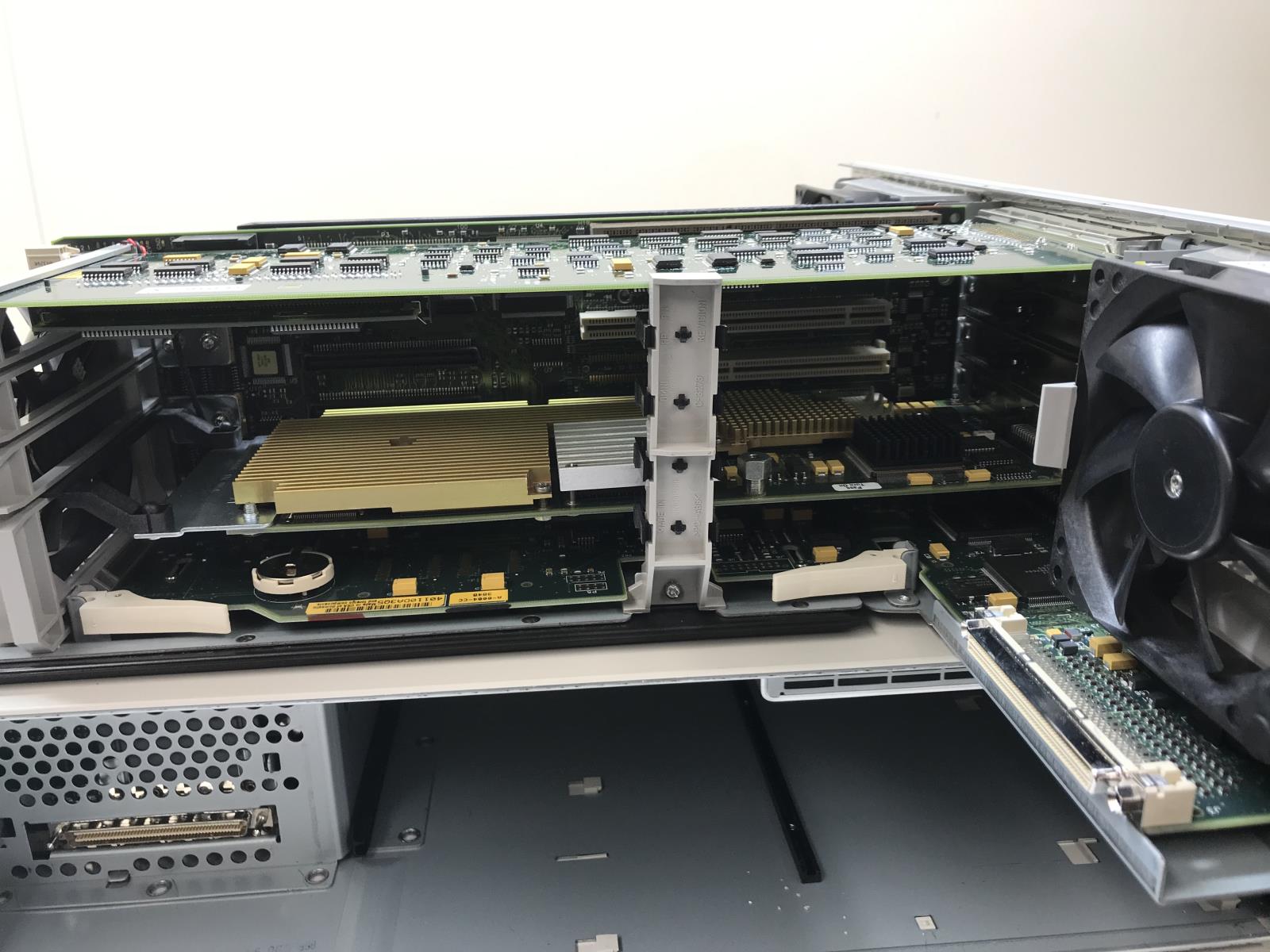 HP Visualize C200 Unix Workstation 200Mhz Proc (6 x 256MB Kits) A4318A ...