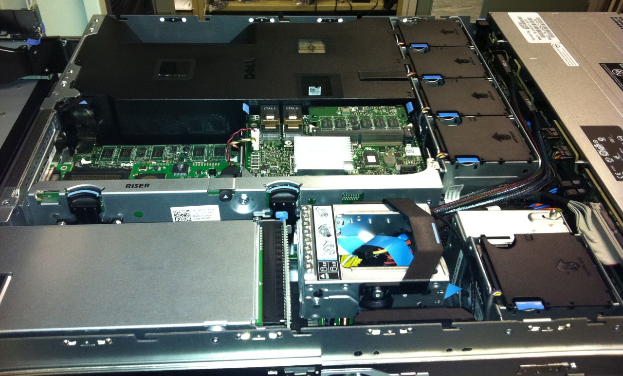 R510 12-bay, need a better boot option. : r/homelab