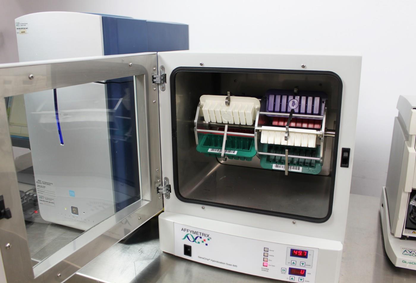 Affymetrix GeneChip 3000 7G Microarray Scanner Autoloader Oven 645 ...