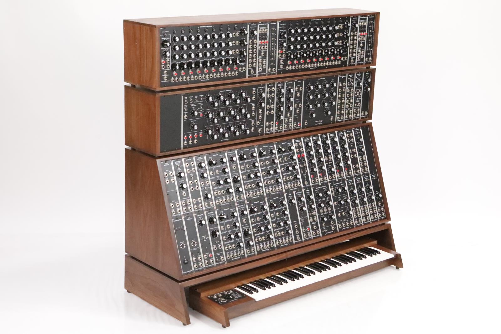 Synthesizers.com Studio 88 Modular Synthesizer System w/ Patch Cables ...